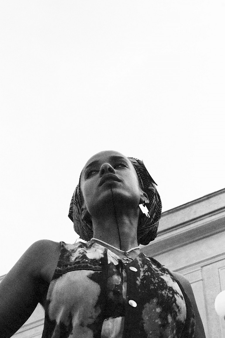 S A V V Y • Chanting spells